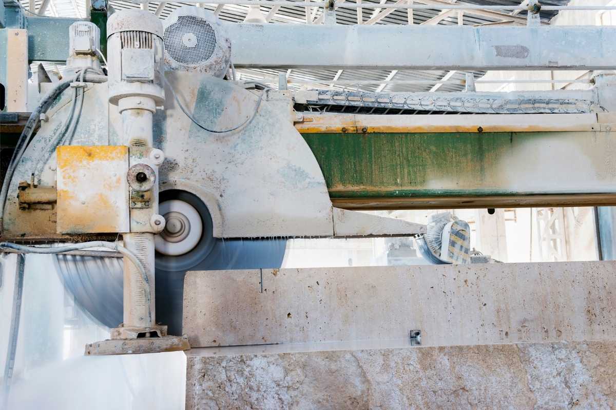 What is Vein Cut Travertine? - Cem Marble